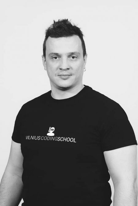 Apie mus - kas yra Vilnius Coding School